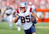 Who Should I Start for Week 17? Hunter Henry, Juwan Johnson, Mark ...