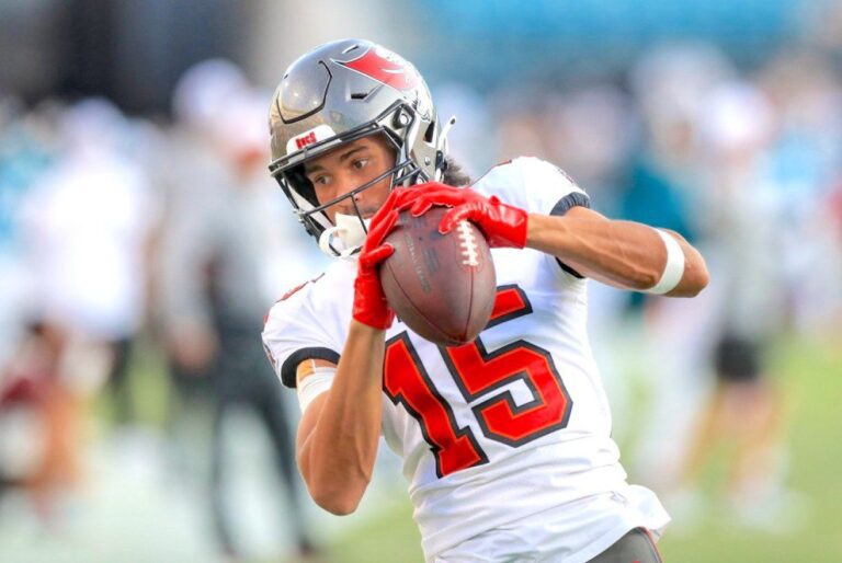 Who Should I Start for Week 17? Konata Mumpfield, Devin Singletary ...