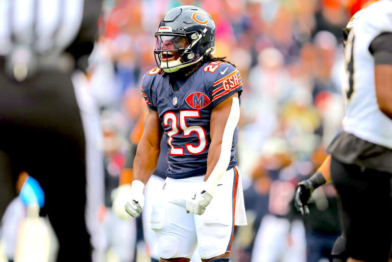 Who Should I Start for Week 14? Luther Burden III, Kyle Monangai, Troy ...